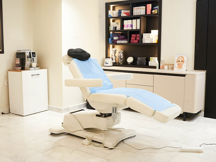 Amal El BAKKAL - Dermatologue Tanger - Maroc